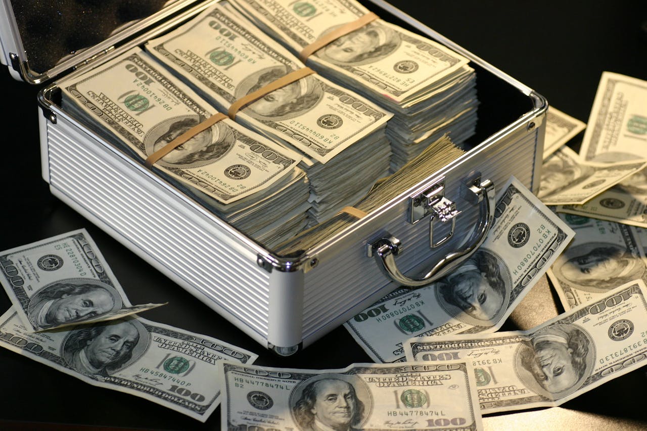 What Is The Best Way To Invest 2 Million Dollars In Australia?